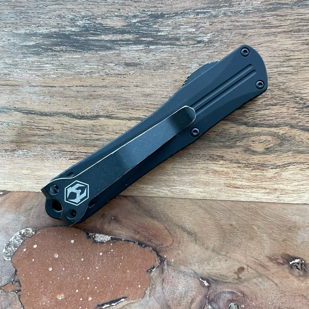 Heretic Knives Manticore S Recurve Battleworn Black Battleworn H025-8A ...