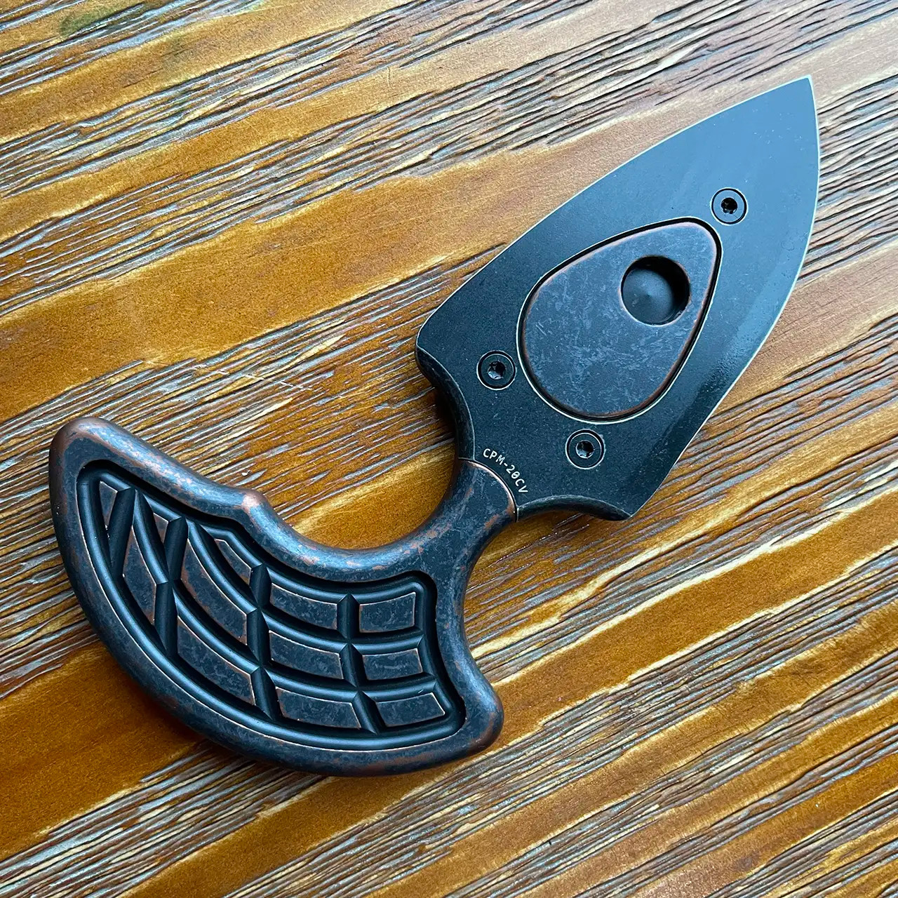 Heretic Knives Sleight Fixed Blade D/E Push Dagger Breakthrough Bronze Battleworn Standard H050 ...