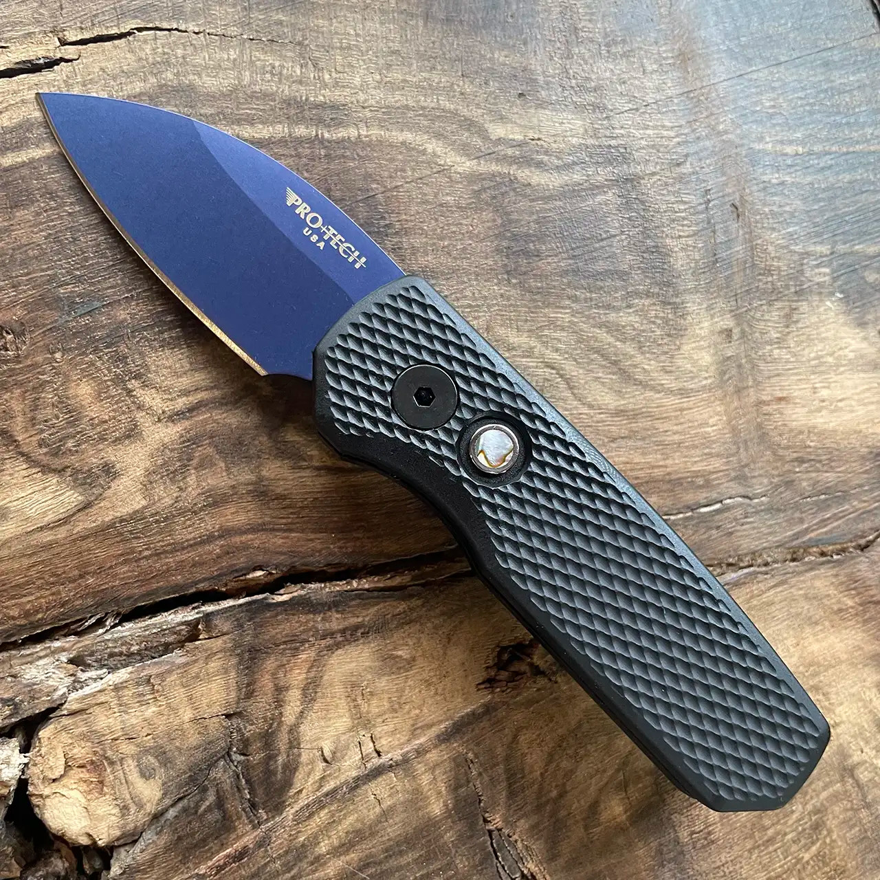 Sapphire Blade Knife