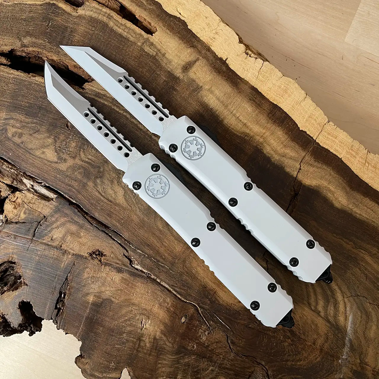 Microtech Ultratech Storm Trooper Hellhound and Warhound Set Signature ...