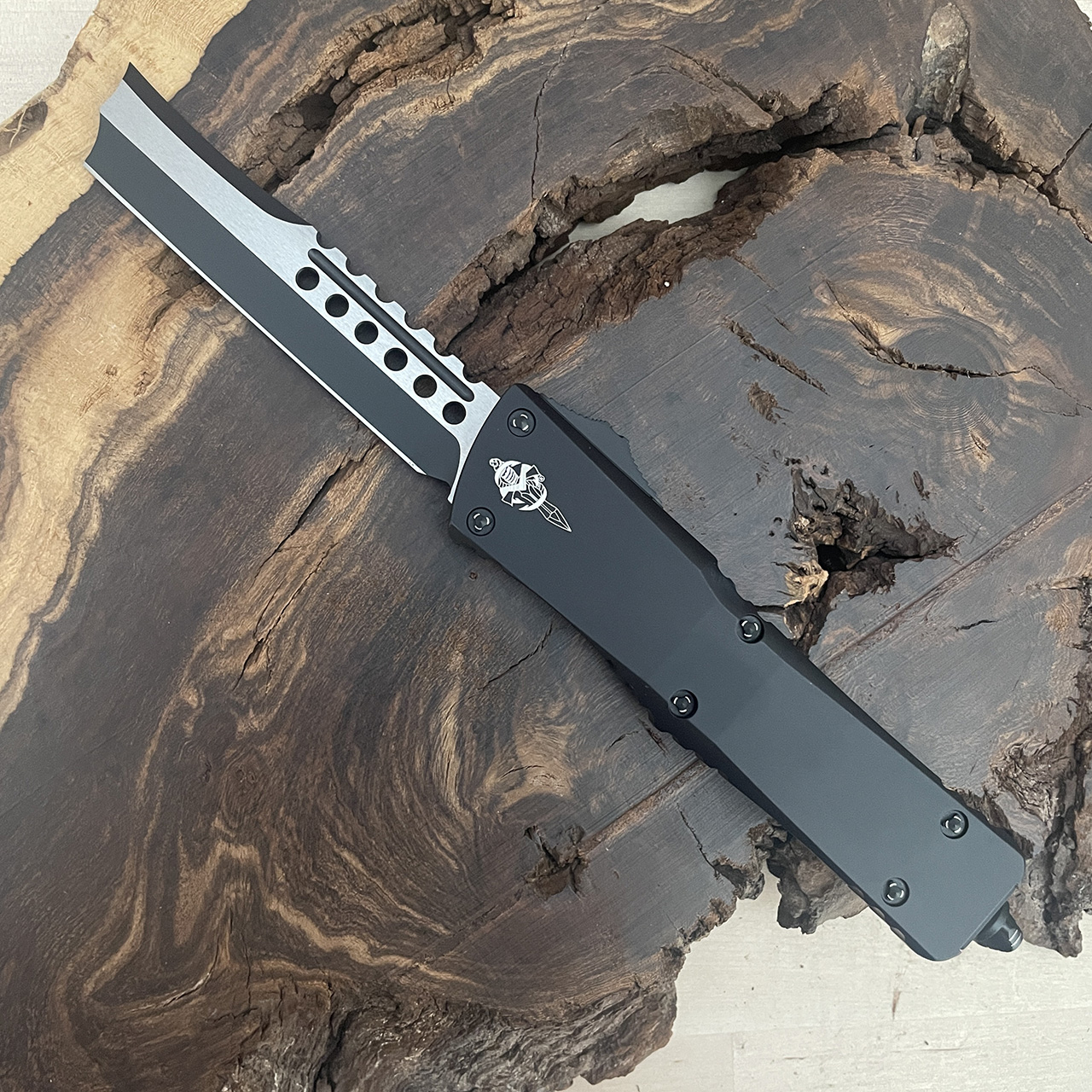 Microtech Combat Troodon Hellhound Razor Black Tactical Smooth Chassis ...