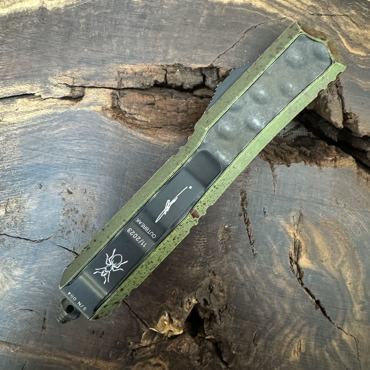 Microtech Makora D/E Outbreak Nickel Boron Internals Signature Series ...