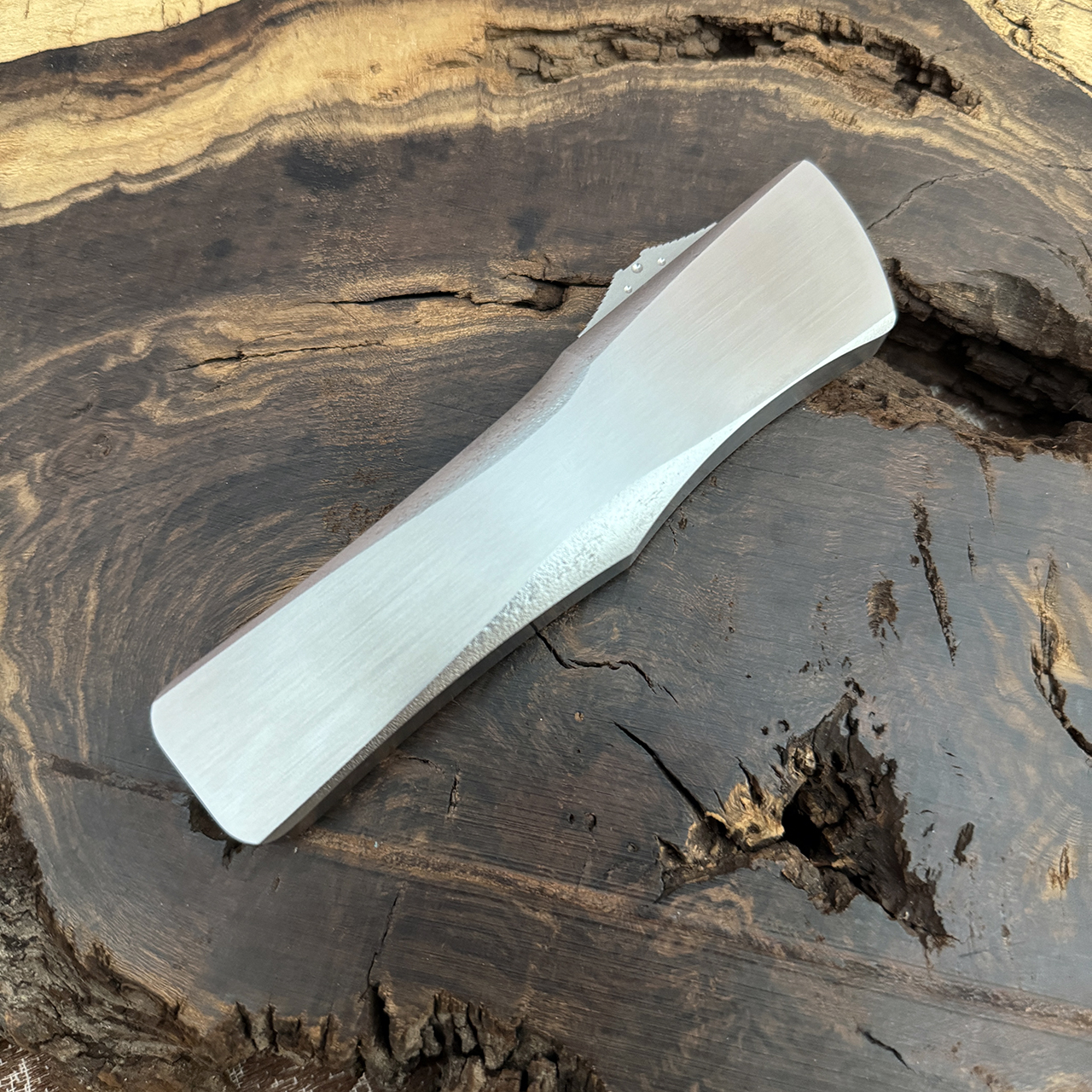 Marfione Custom Combat Troodon D/E Spike Grind Stipple Satin Finish ...