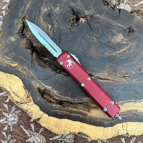Microtech Ultratech D/E Merlot Satin Serrated 122-5MR | American Edge ...