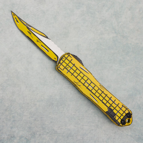 Heretic Knives Manticore E Bowie Yellow Cel Shade Grenade Grip Handle Cel Shade Blade H026BF-CS ...
