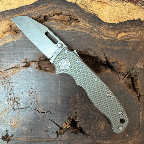 Demko AD-20.5 Shark Lock Light Green Hex Pattern Smooth Titanium Handle ...