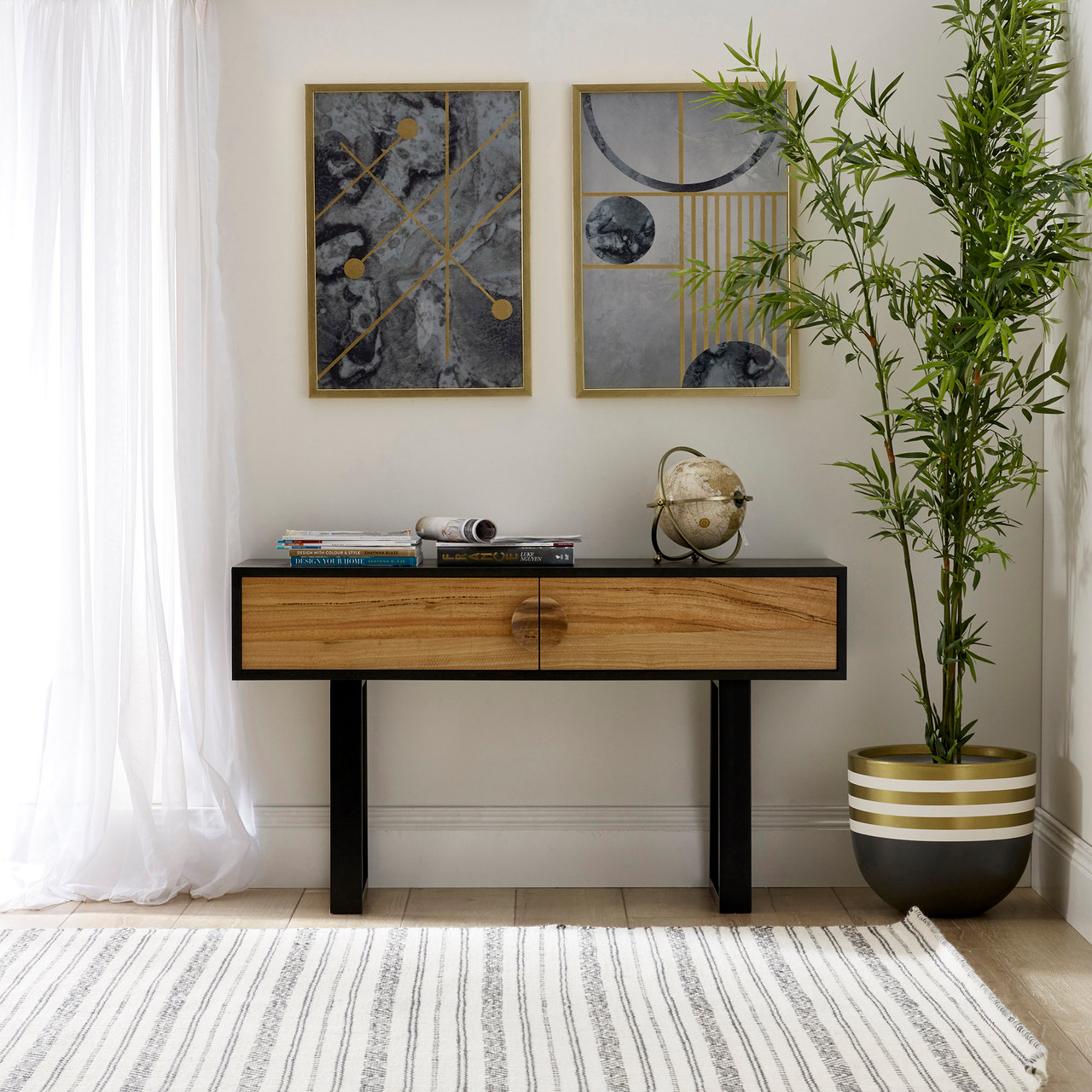 Esperance hall table | Focus on Furniture
