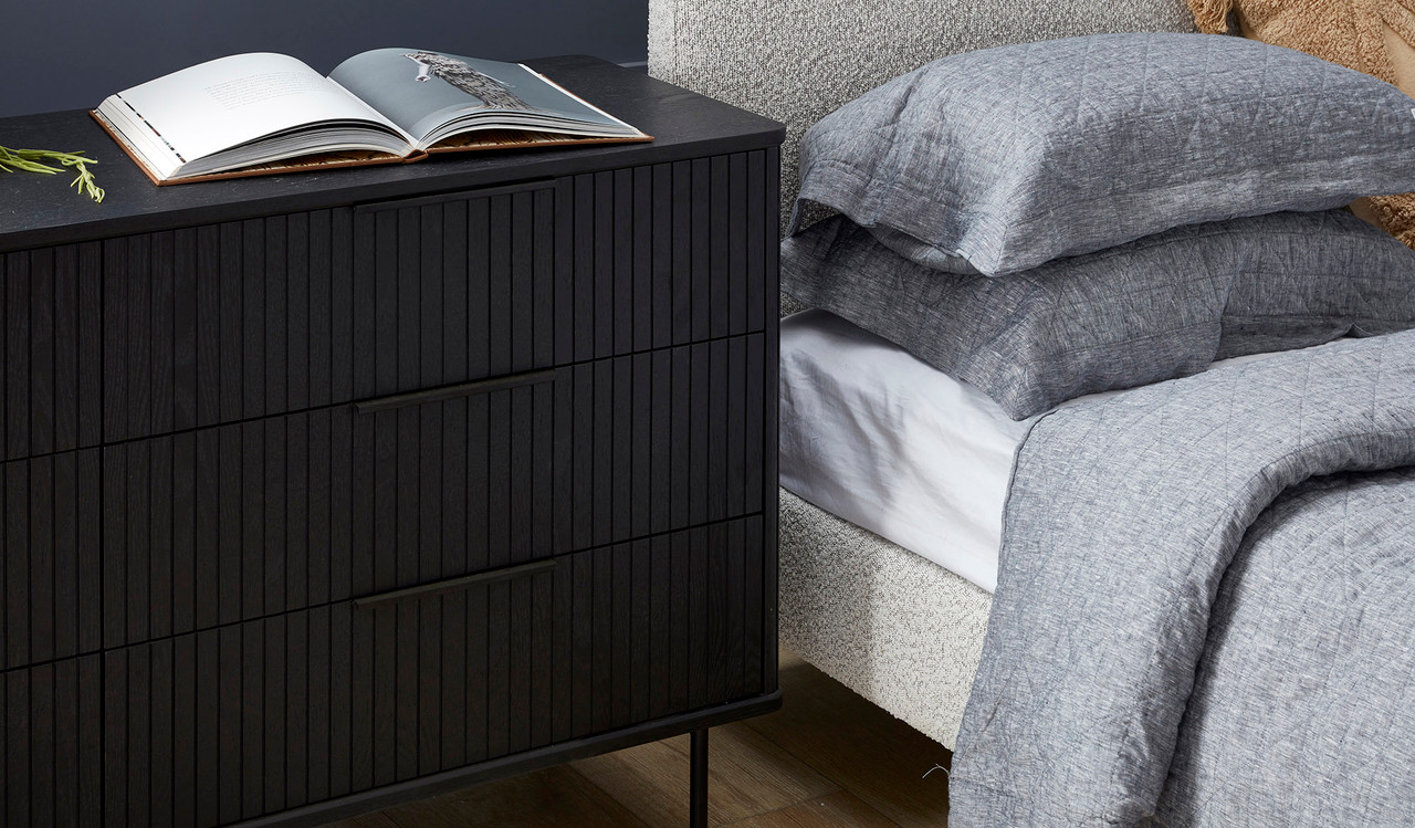 Lola dressing table | Focus on Furniture