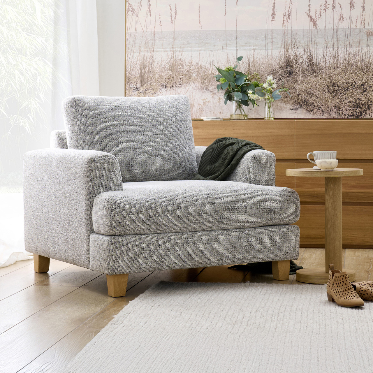 Hamilton armchair | Focus on Furniture