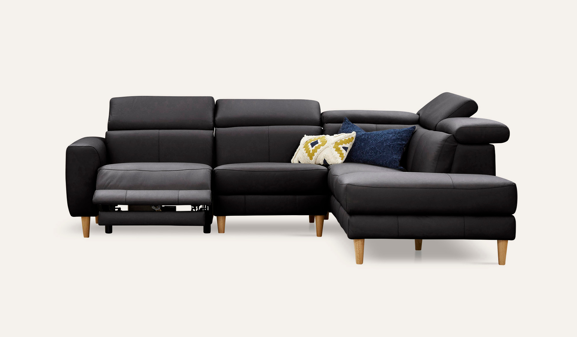 Voco leather corner chaise lounge | Focus on Furniture