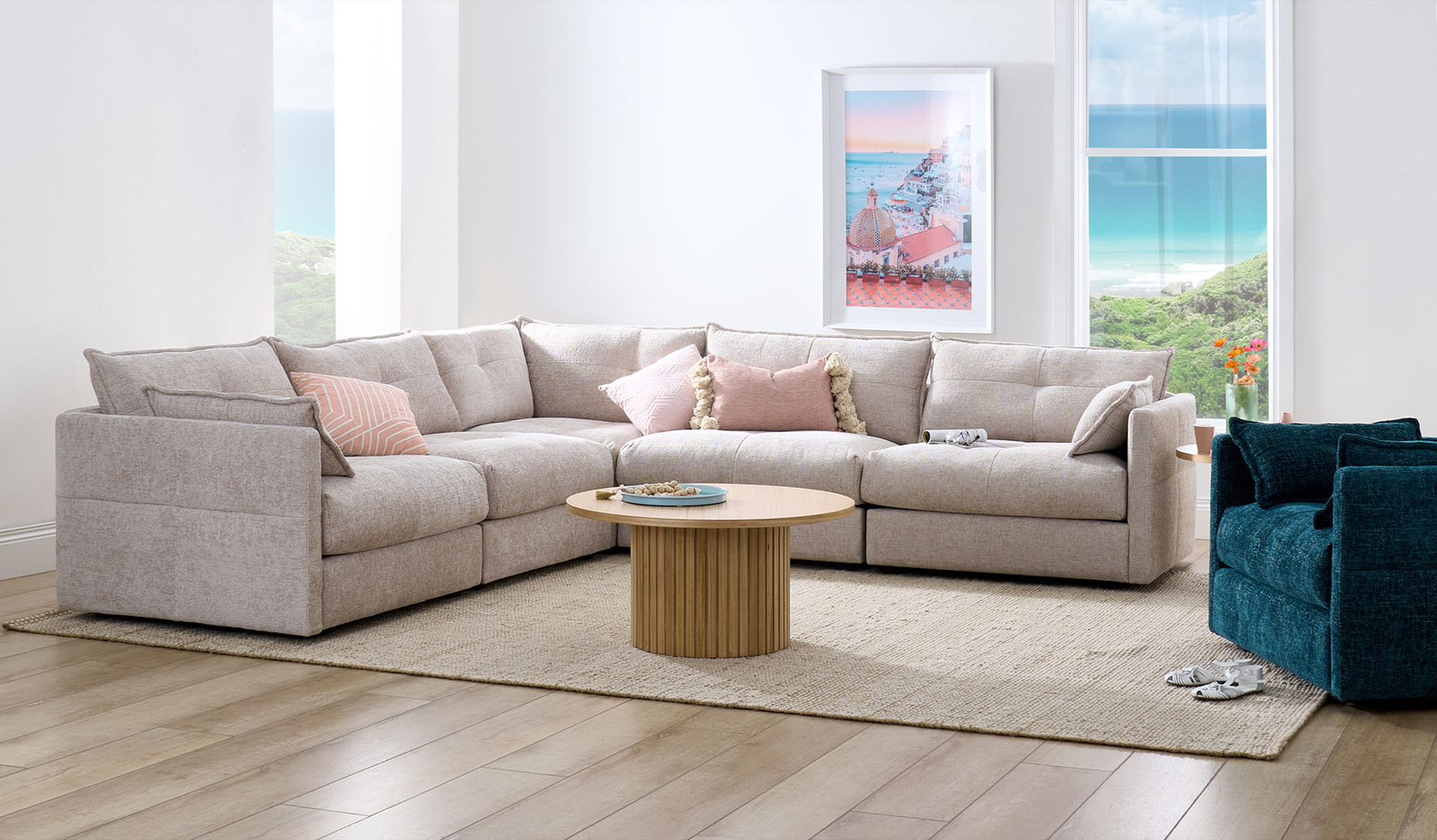 Delta v2 6 seat modular corner lounge | Focus on Furniture