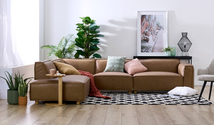 Maestro leather 5 seat corner chaise lounge | Focus on Furniture