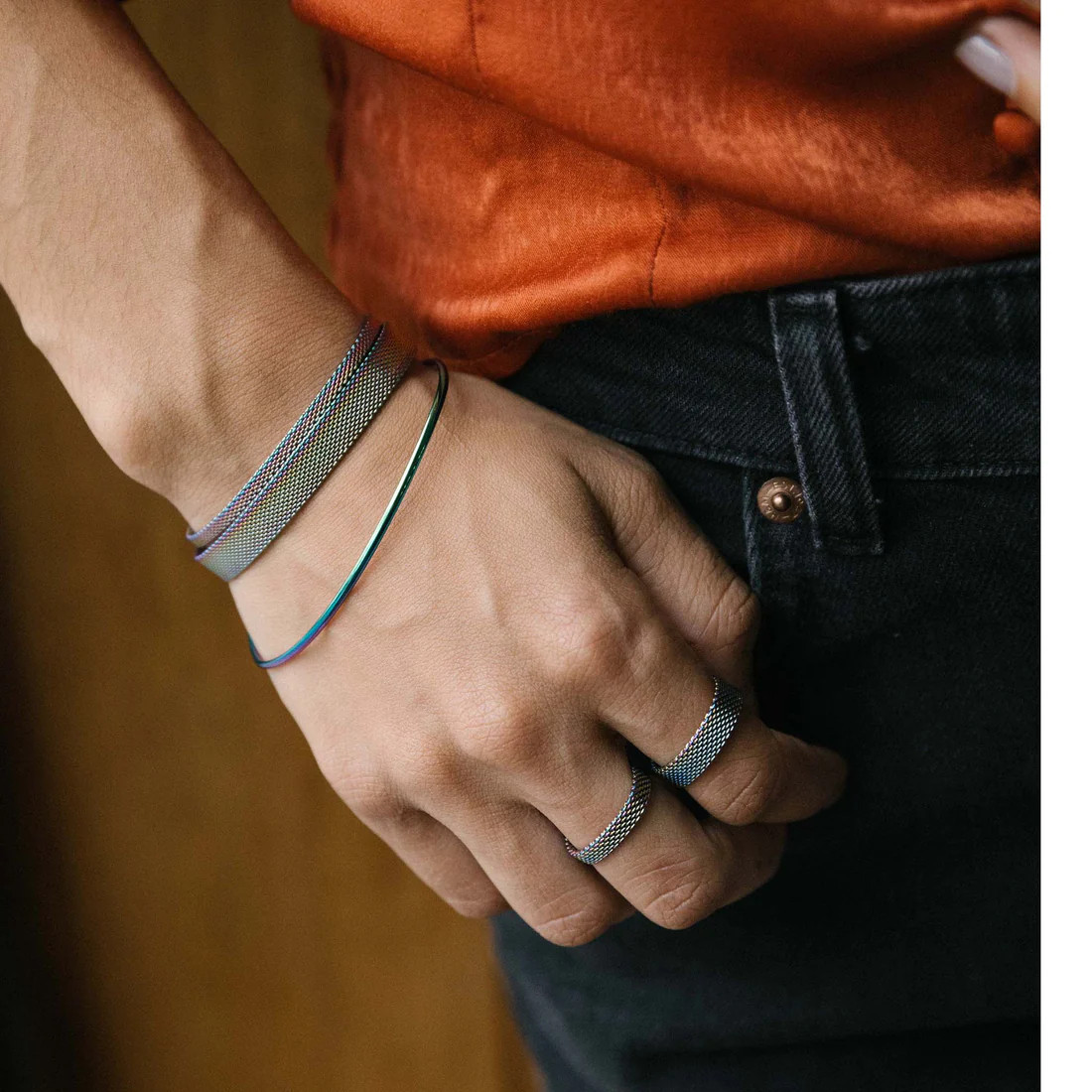 Thin Metalystic Mesh Cuff - Platinum Silver | &Livy | The Penguin Gallery
