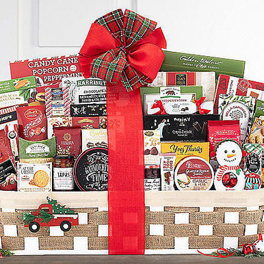 Holiday Extravaganza: Gourmet Christmas Gift Basket - Prime Choice Shopping