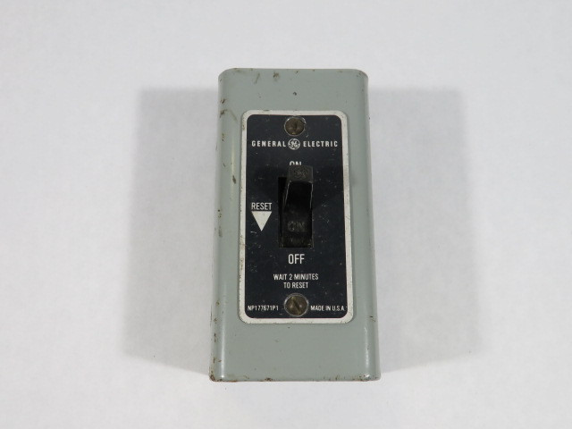 General Electric CR101Y Manual Motor Starter w/ Enclosure 1HP 115 ...