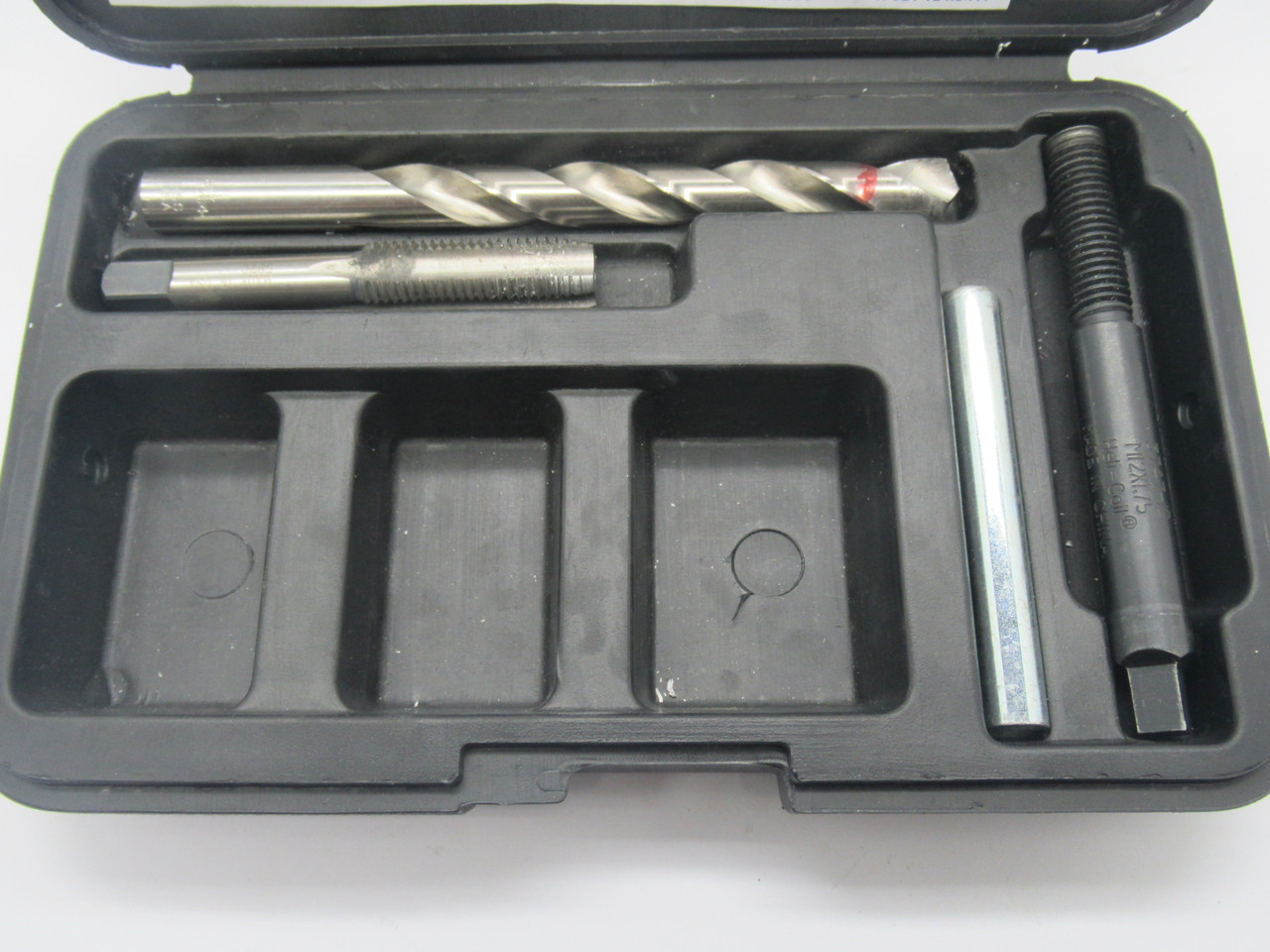 Heli Coil Aazon.co: HeliCoil 5403-8 RO Kit 8X1.25 F/R Heli Coils Kits