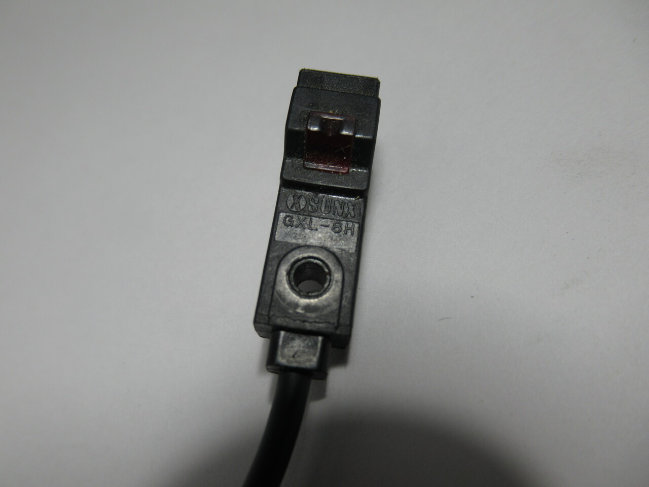 SUNX GXL-8H Proximity Sensor 12-24VDC 15mA 2.5mm NPN 1m Length USED - Industrial Automation Canada