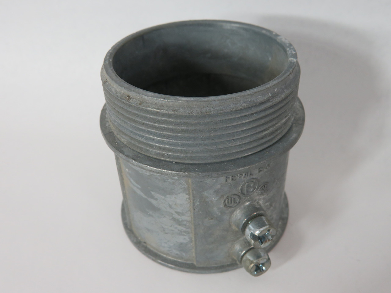 Bridgeport 235-DC2 2" EMT Set Screw Connector NOP - Industrial ...