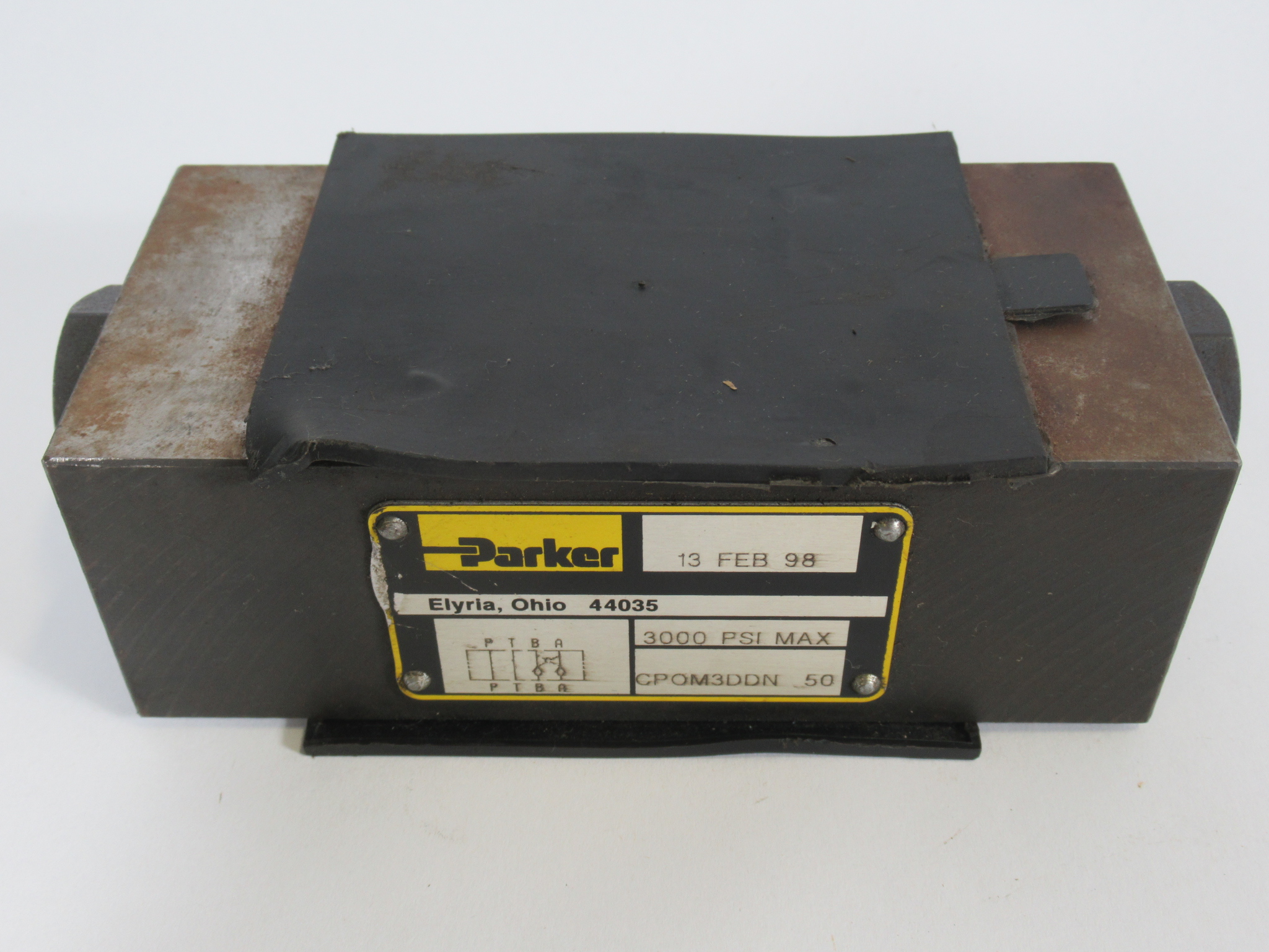 Parker CPOM3DDN-50 Sandwich-Style Pilot-Operated Check Valve ! WOW ...