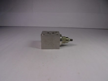 Sun Hydraulics BBP Sandwich Manifold USED - Industrial Automation Canada