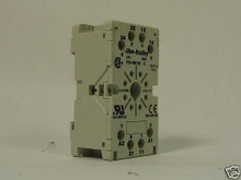 Allen-Bradley 700-HN100 Series C Relay Socket 10A 400VAC USED ...