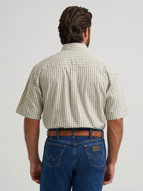 Wrangler® Men's George Strait™ Green Check Short Sleeve One Pocket ...