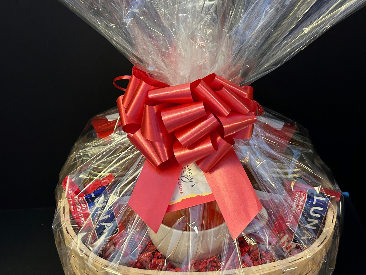Ms. Marcy’s Homemade’s Teatime and Applesauce Basket