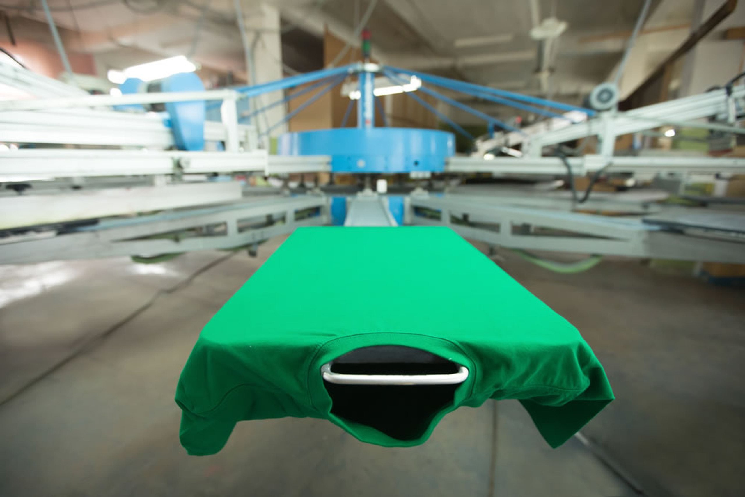 Screen Printing On Different Fabrics A Comprehensive Guide Gildan screen-printing-on-different-fabrics-a-comprehensive-guide-gildan