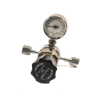 Tescom 64-2663KRH11 Regulator Flow Valve w/ Gauge