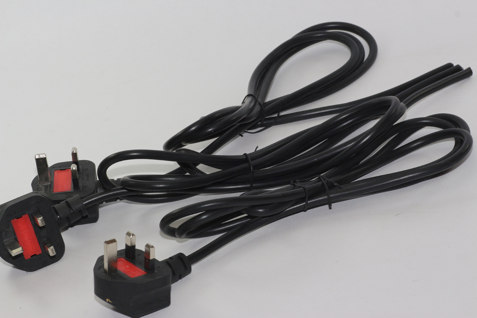 3 x 1.75m Mains Flex Moulded UK Plug Open End 0.75mm 3 core 6A ...