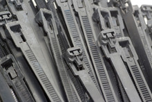 100 Pack of 7.2mm x 300mm Reuseable Releasable Tie Wrap Cable Ties Zip ...