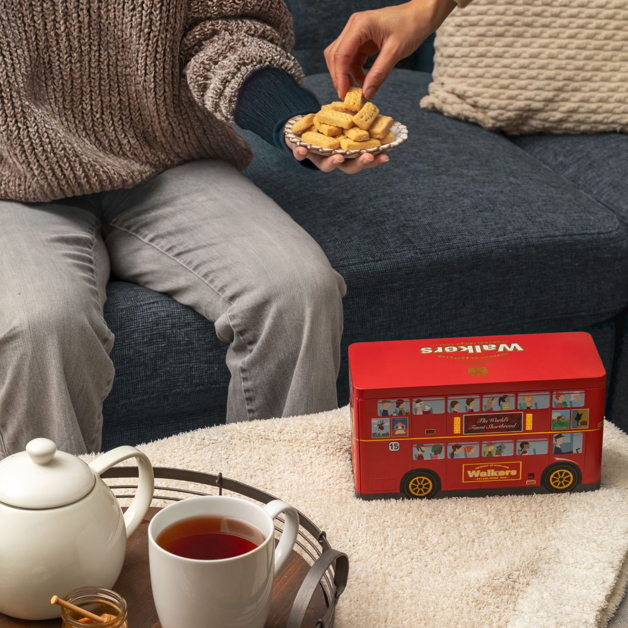 Walker's London Bus Tin, Shortbread Cookie Tin