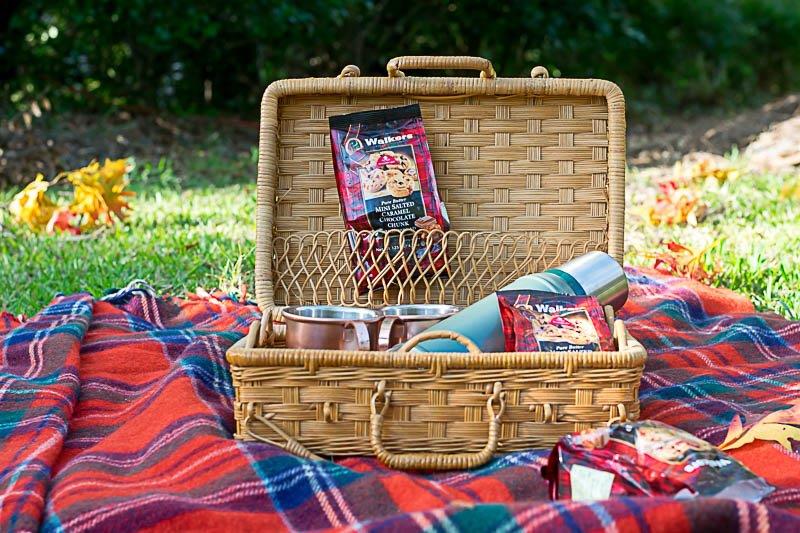 5 Things To Bring On A Spring Picnic - Walker's Shortbread