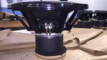 SUNDOWN AUDIO Nightshade v.4 18" (2500-watts)-DVC-2OHM - Down4Sound Shop