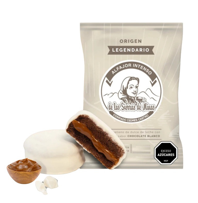 Punta Ballena Alfajor Black Punta Ballena Extra Chocolate Alfajor with ...