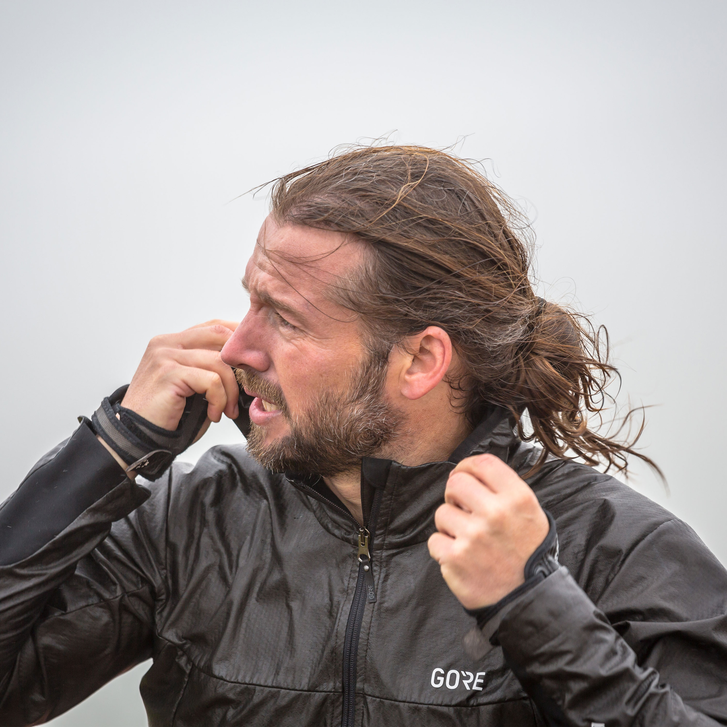 Gore R5 Gore-Tex Infinium Soft Lined Hooded Running Jacket ...