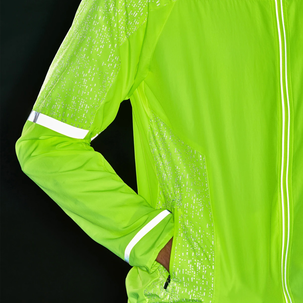 RonHill Life Night Runner Jacket | SportsShoes.com