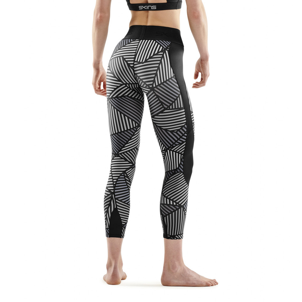 Skins Series 3 Women's 7/8 Tights | SportsShoes.com
