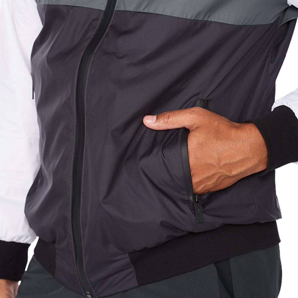 2XU Contender Windbreaker Jacket | SportsShoes.com