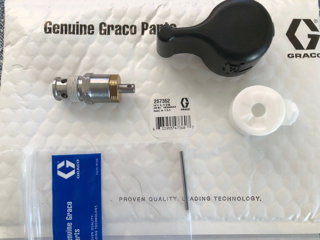 Graco 257352 Prime Spray Valve Ultra 695 1095 5900 7900 - thePumpOutlet.com