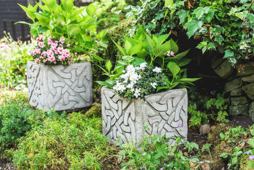 Stone Cast Sparta Celtic Planter
