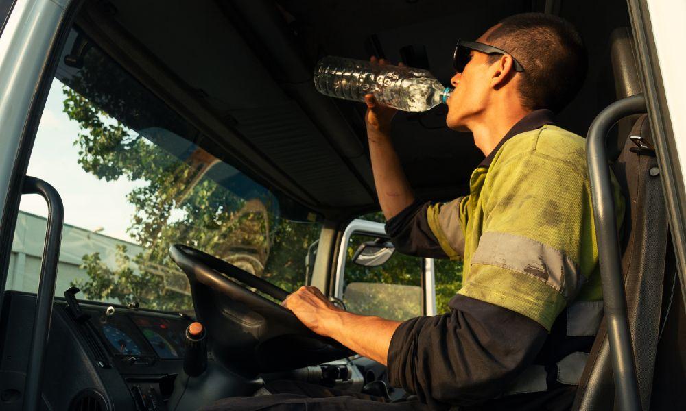 4 Hot Weather Tips for Semi-Truck Drivers - GraMag