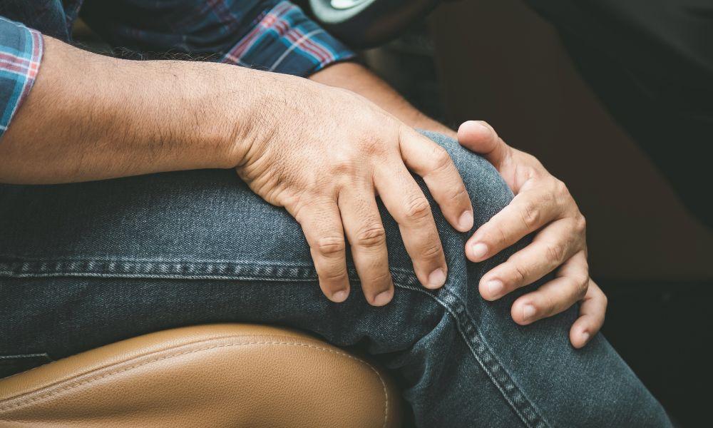 What Is Driver’s Knee and How Do You Fix It? - GraMag