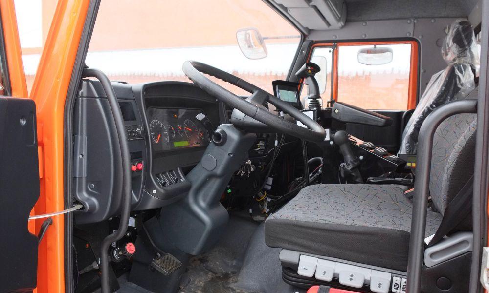 Air Ride Semi-Truck Seats: How Do They Work? - GraMag