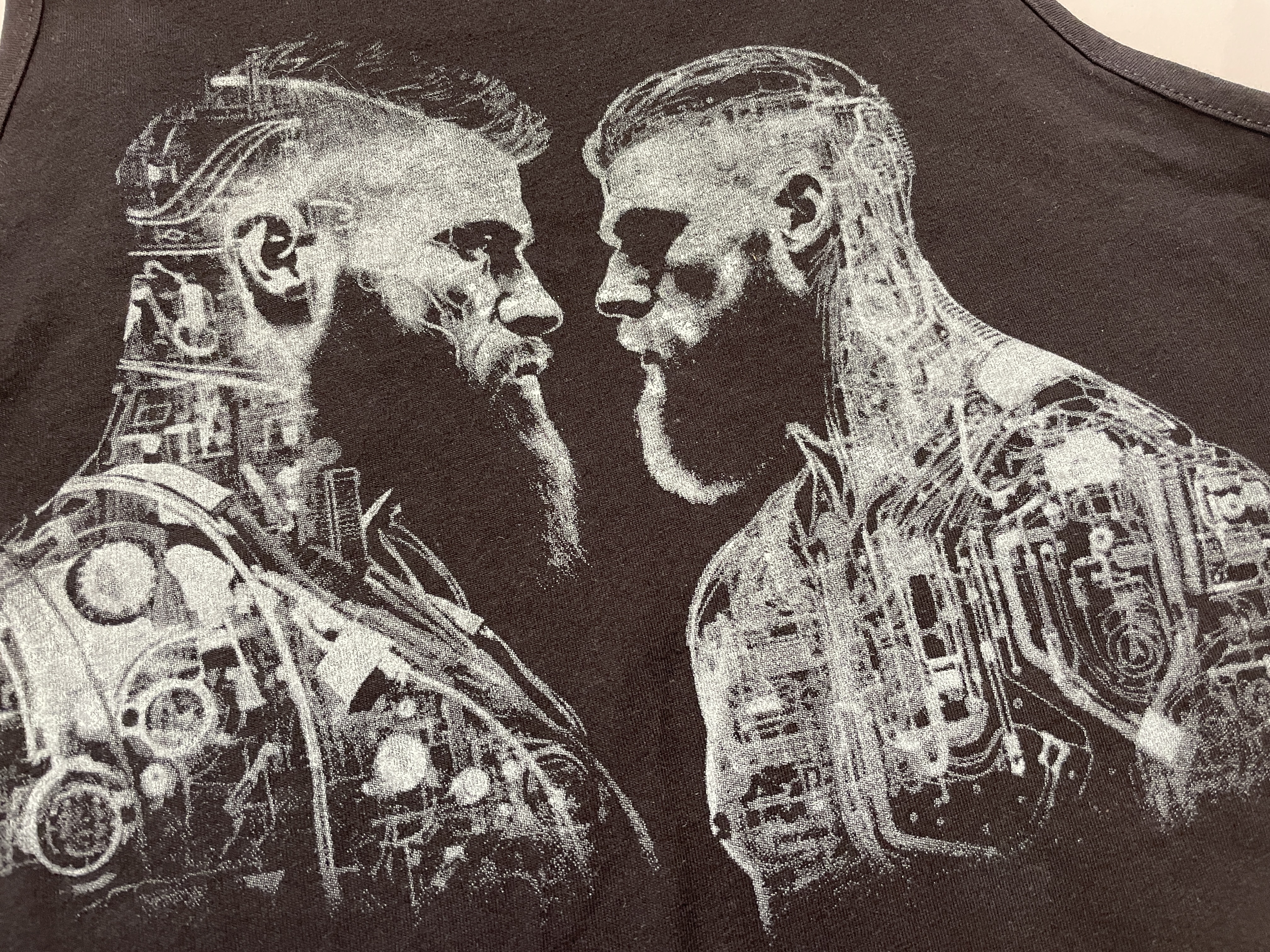 2 Fighters Tank