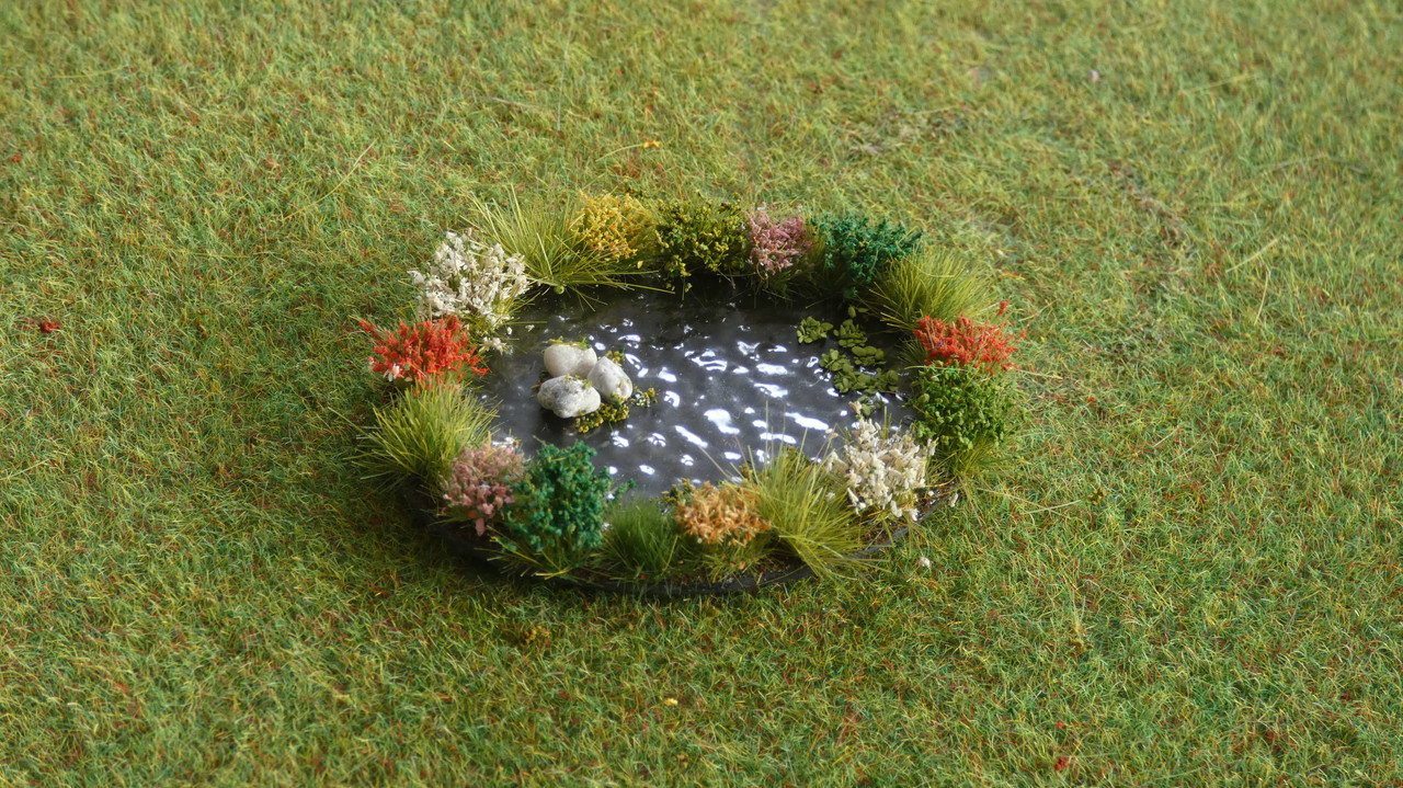 Ornamental Model Pond (6cm x 4.5cm) - Howard Scenic Supplies