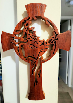 Jesus portrait cross #5 - Scroll Saw Artist