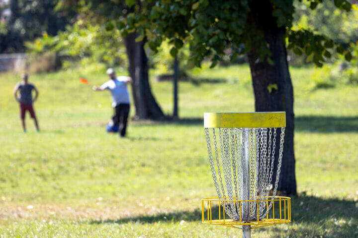 Disc Golf Etiquette: Dos and Don’ts on the Course - Disc Nation