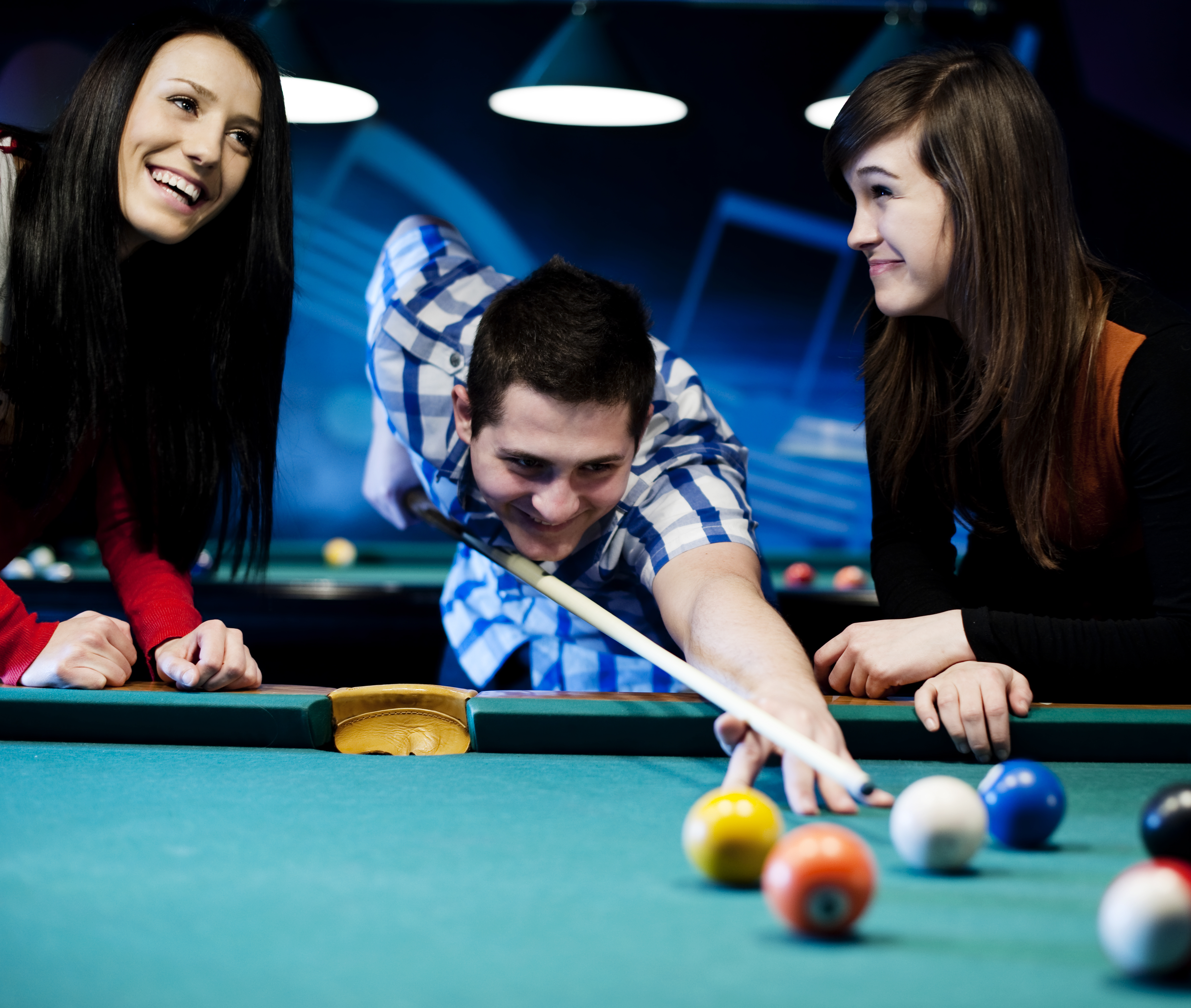 Learn How To Use A Pool Table And Play - Sawyer Twain