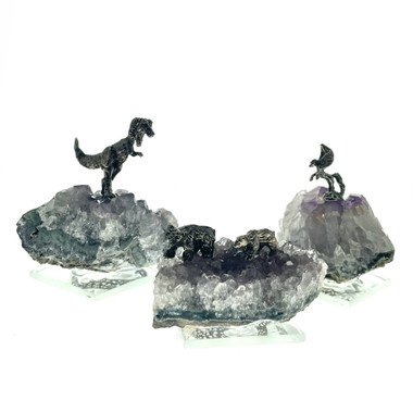 Small Pewter Figures on Amethyst Chunk 1 Count Assorted - Paykoc ...